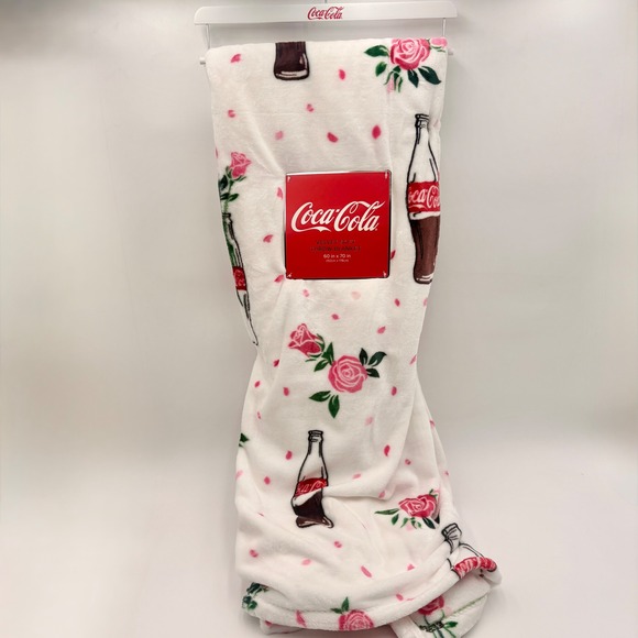 Coca Cola | Bedding | Coca Cola Throw Blanket Velvet Soft White Roses ...